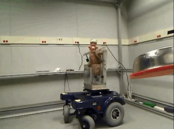 Study: Monkeys Can Mentally Drive Wheelchairs With This Brain Interface ...