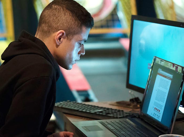 Is 'Mr. Robot' for Posers? Real Hackers Say 'Nah' | Inverse