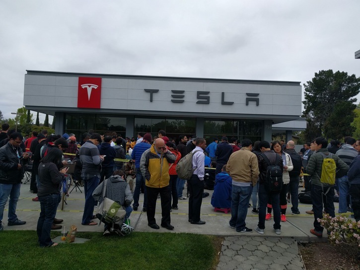 30 Photos of People Waiting in 30 Cities for the Tesla Model 3 | Inverse