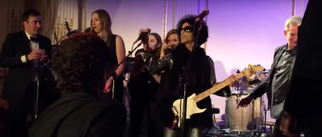 Prince at the 'SNL' Afterparty: Watch This Never-Before-Seen Video ...