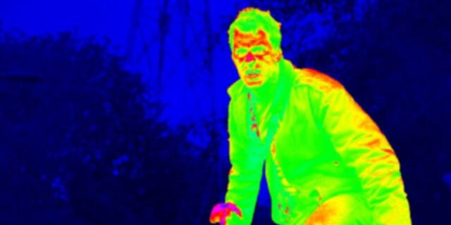 'Predator' Remake Stars Tease Old School Heat Vision | Inverse