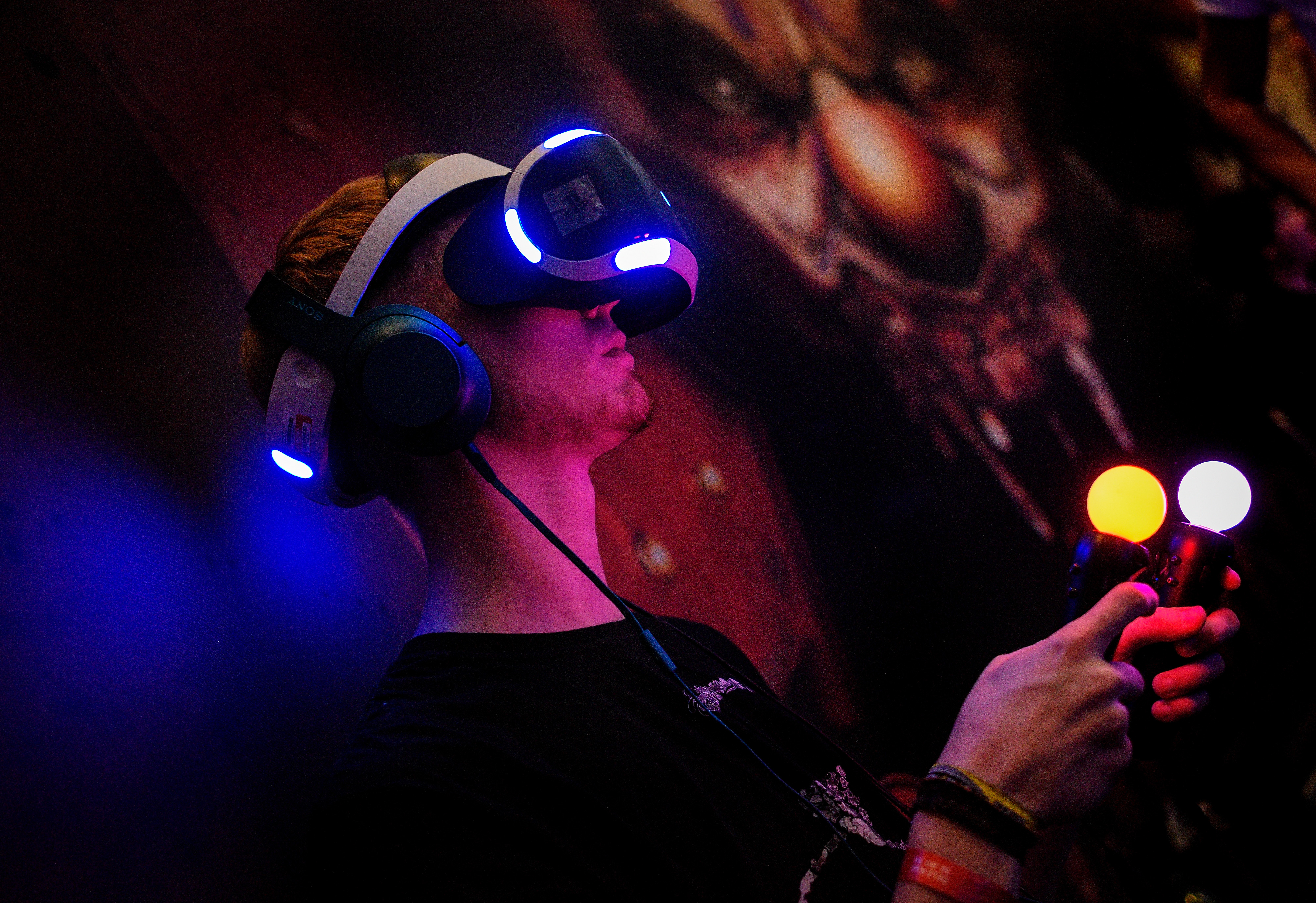 The Best VR Accessories for Oculus Rift, PlayStation VR, and HTC Vive ...