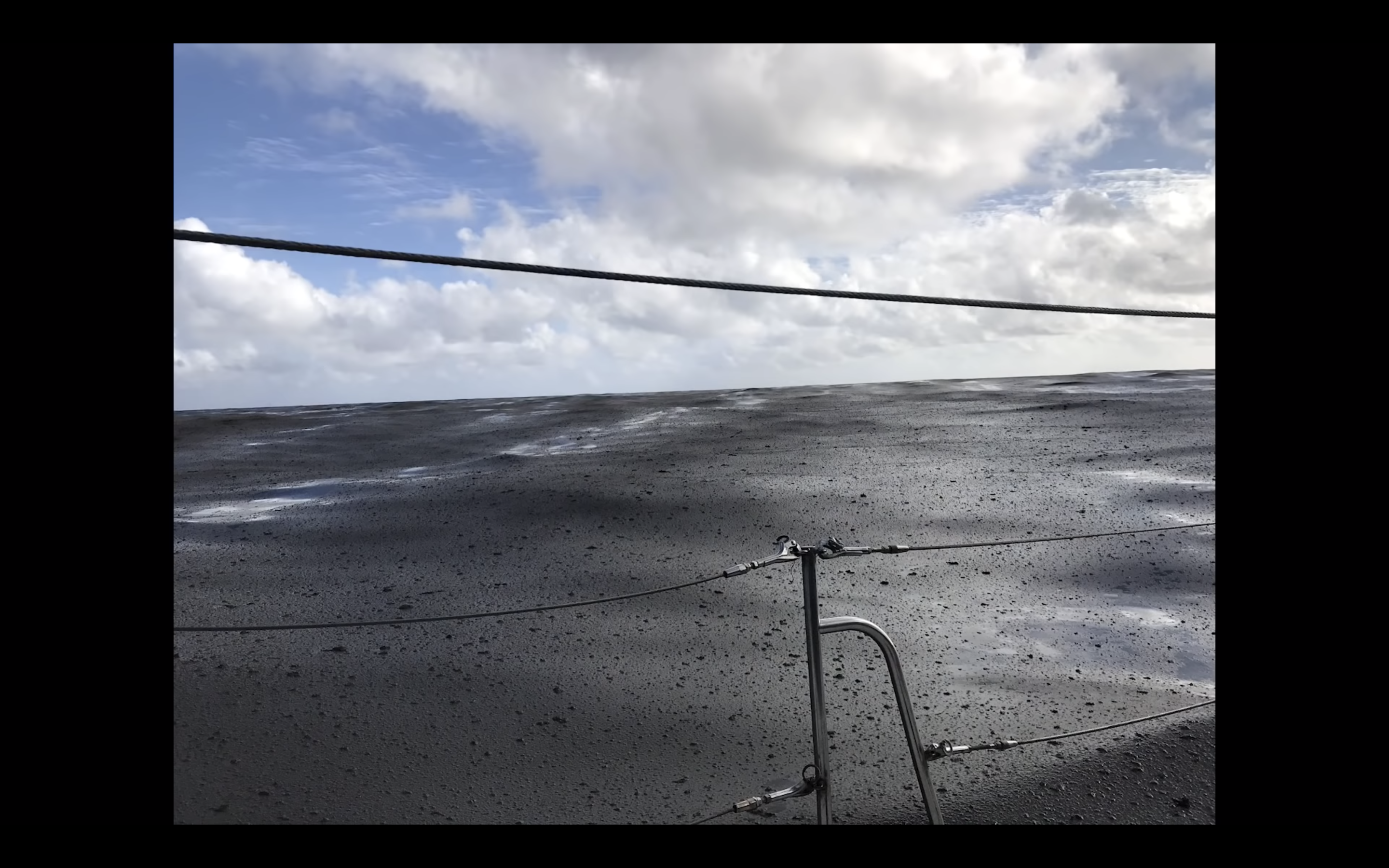 A Mass of Floating Pumice Rocks Could Help Save the Great Barrier Reef ...