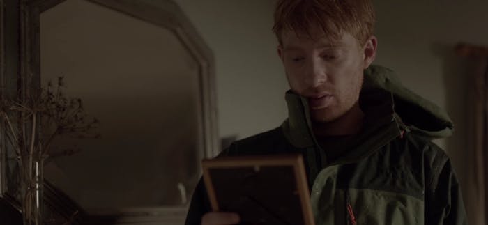 Revisiting the Best 'Black Mirror' Episode: "Be Right Back" | Inverse