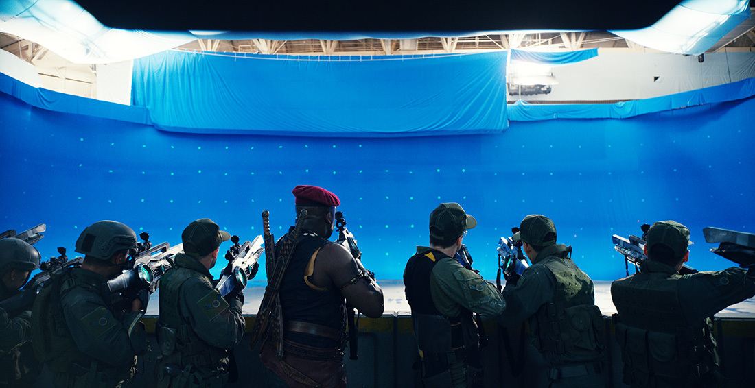 How VFX Arists Helped 'Independence Day: Resurgence' Rain Death | Inverse