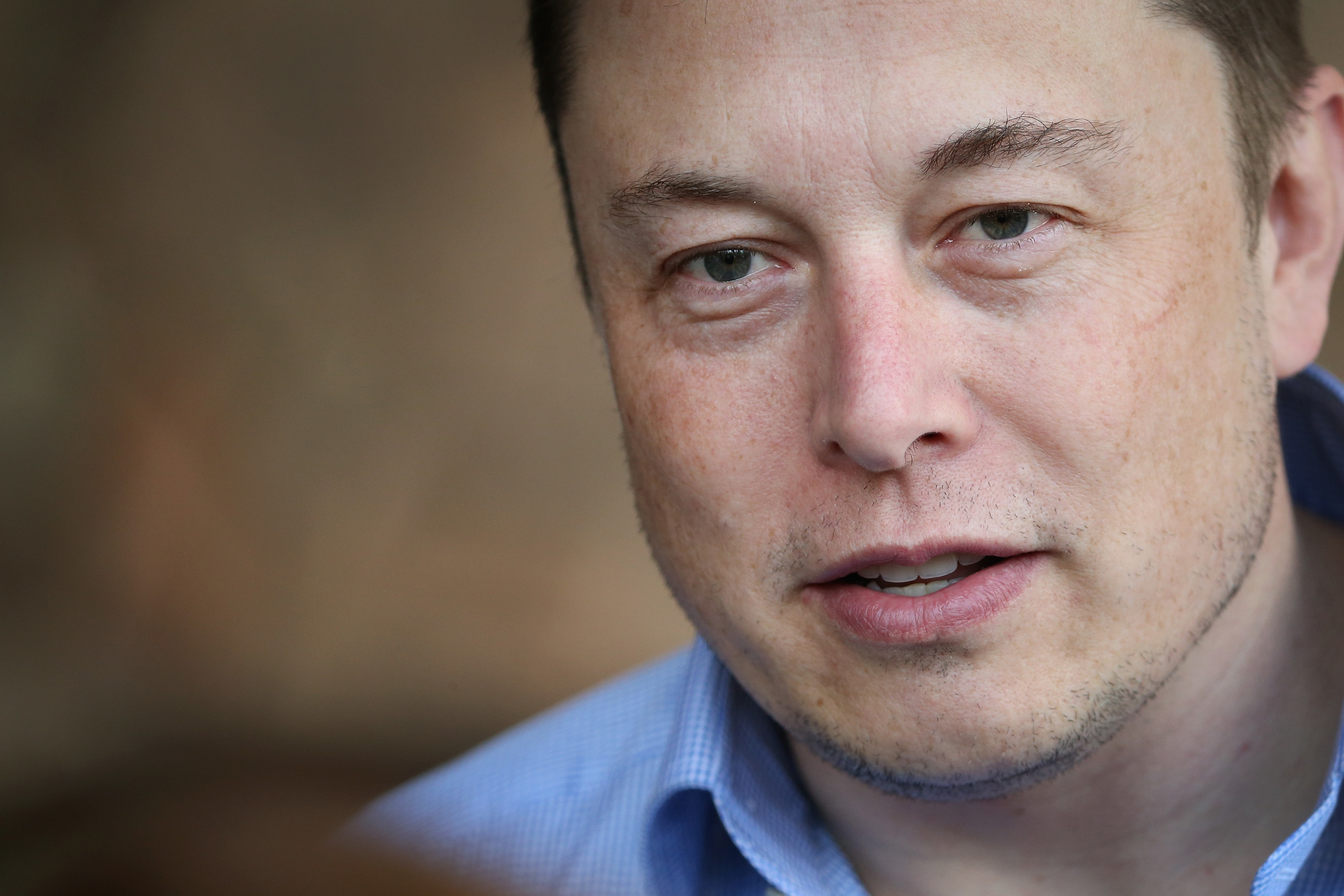 Elon Musk Unwinds With 'Weird Al' After Tesla and Solar City Merger ...