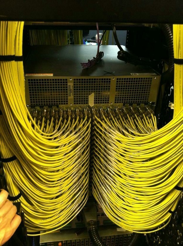 Why Is Staring at This Gallery of Fiberoptic Cable So Damn Mesmerizing ...