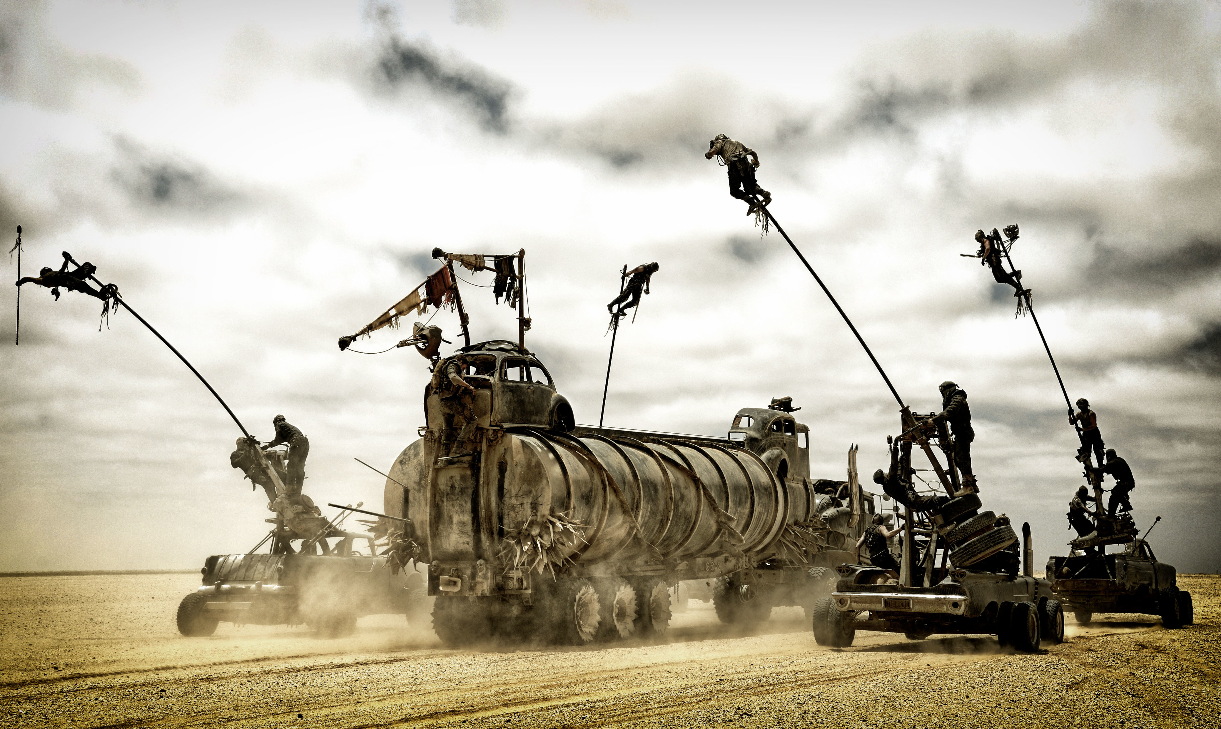 Video of 'Mad Max: Fury Road' Without CGI Reveals Awesome Practical ...