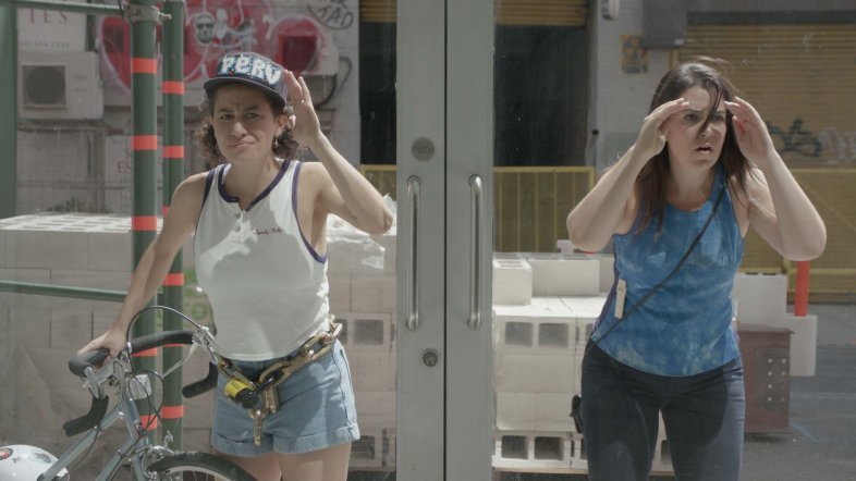 Last Night's 'Broad City' Premiere Was a Slapstick Wonderland | Inverse