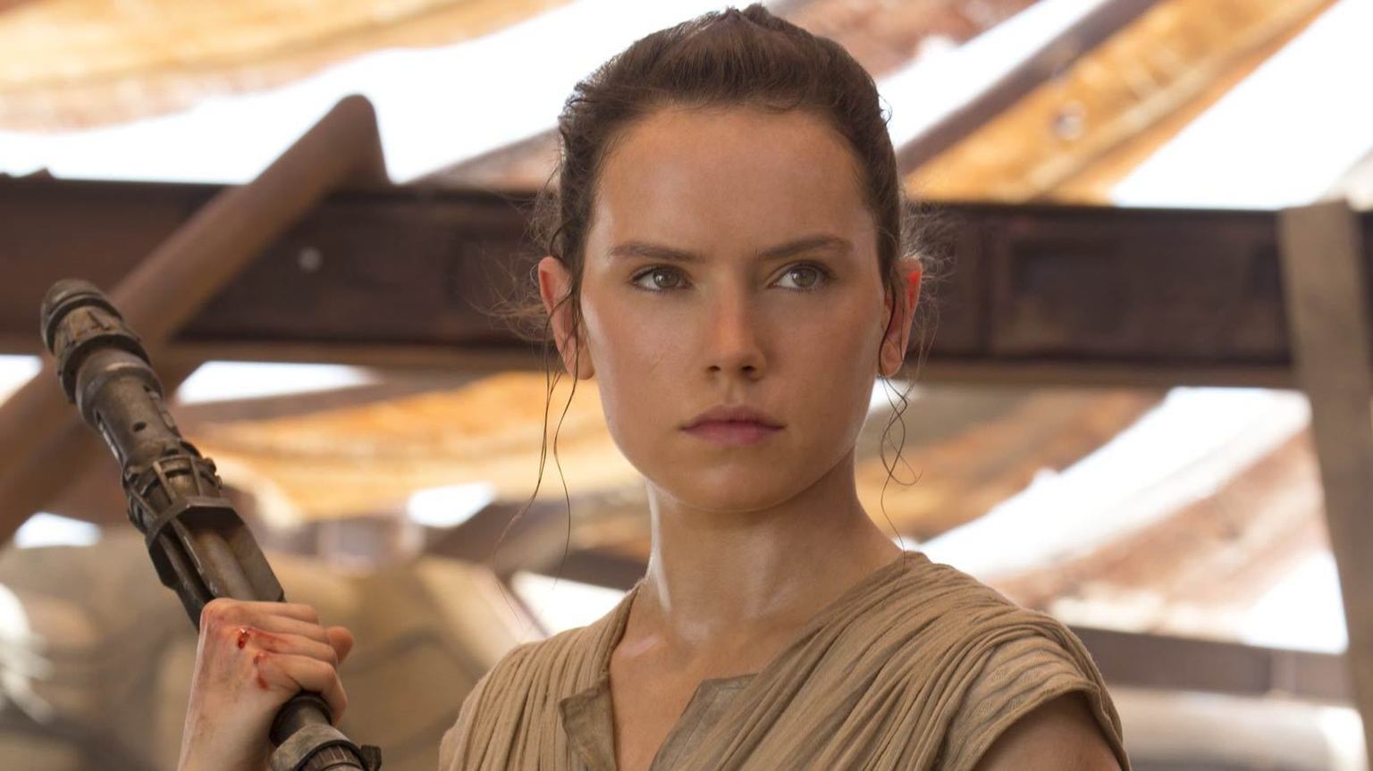 How to Make Rey's Staff From 'Star Wars: The Force Awakens' | Inverse