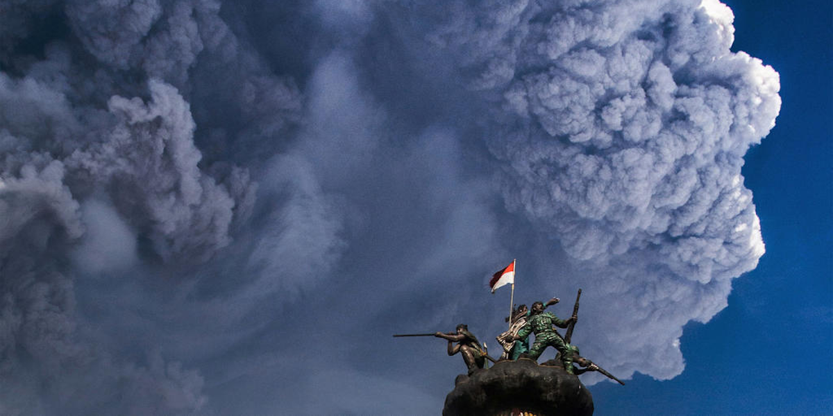 Mount Sinabung Eruption: The Science Behind This Natural Wonder | Inverse