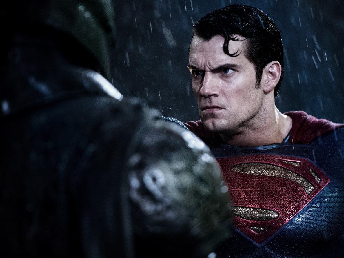 Zack Snyder Explains New Batman V Superman Trailer In Bizarre Turkish