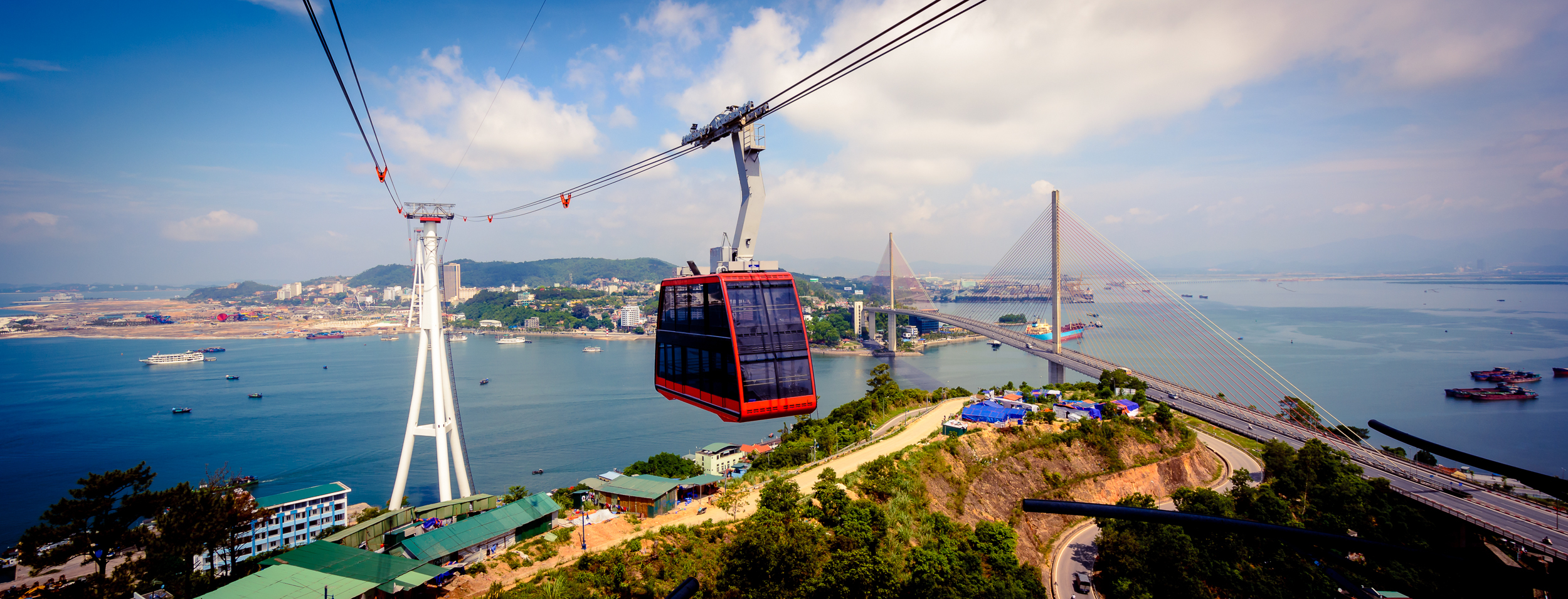 The Biggest Aerial Tramway on Earth is an Engineering Marvel | Inverse