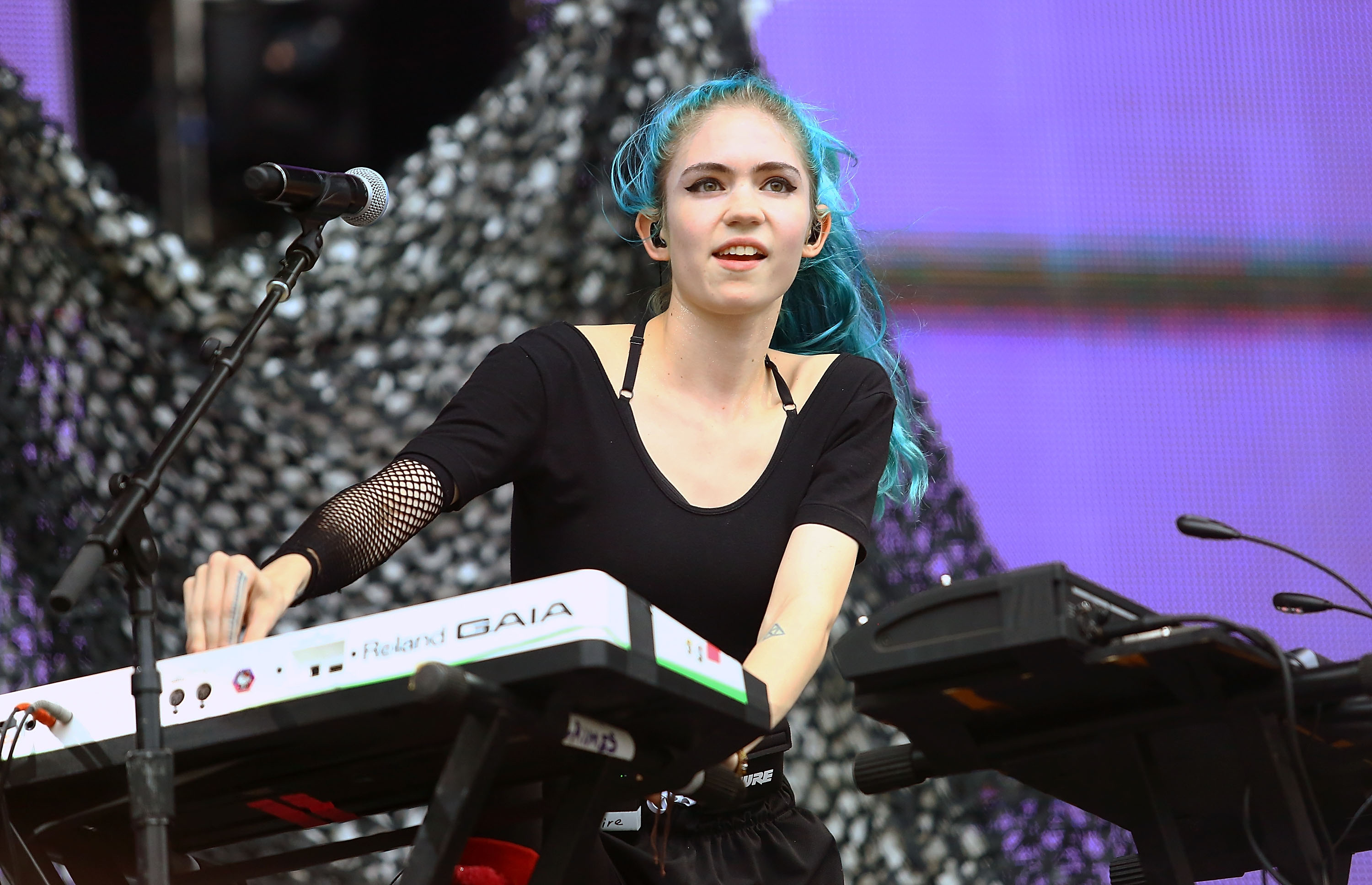 Why Isn't Grimes' Leaked Album on iTunes Yet? | Inverse