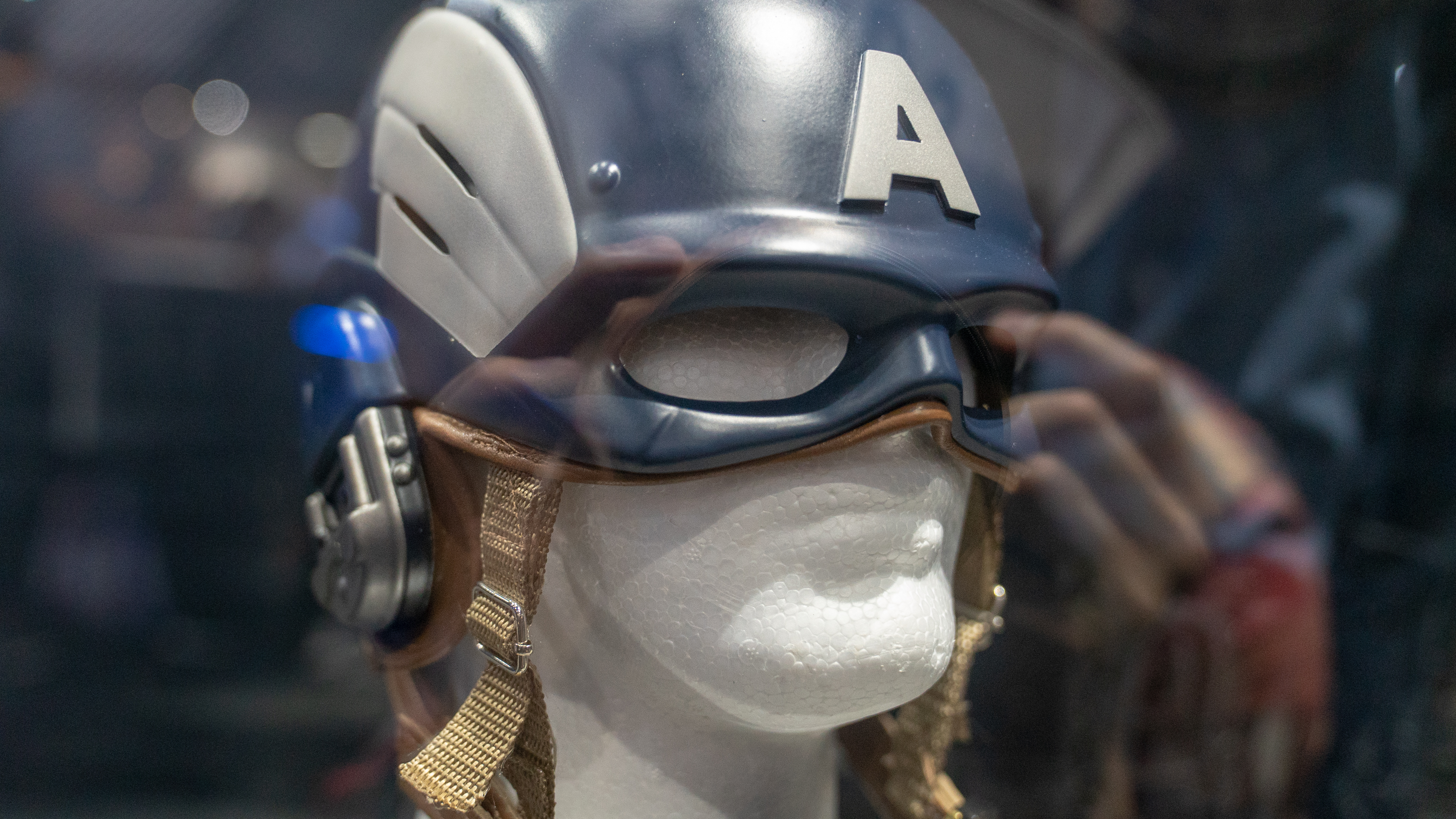 'Avengers' Square Enix SDCC Display Shows Costumes in Excruciating ...