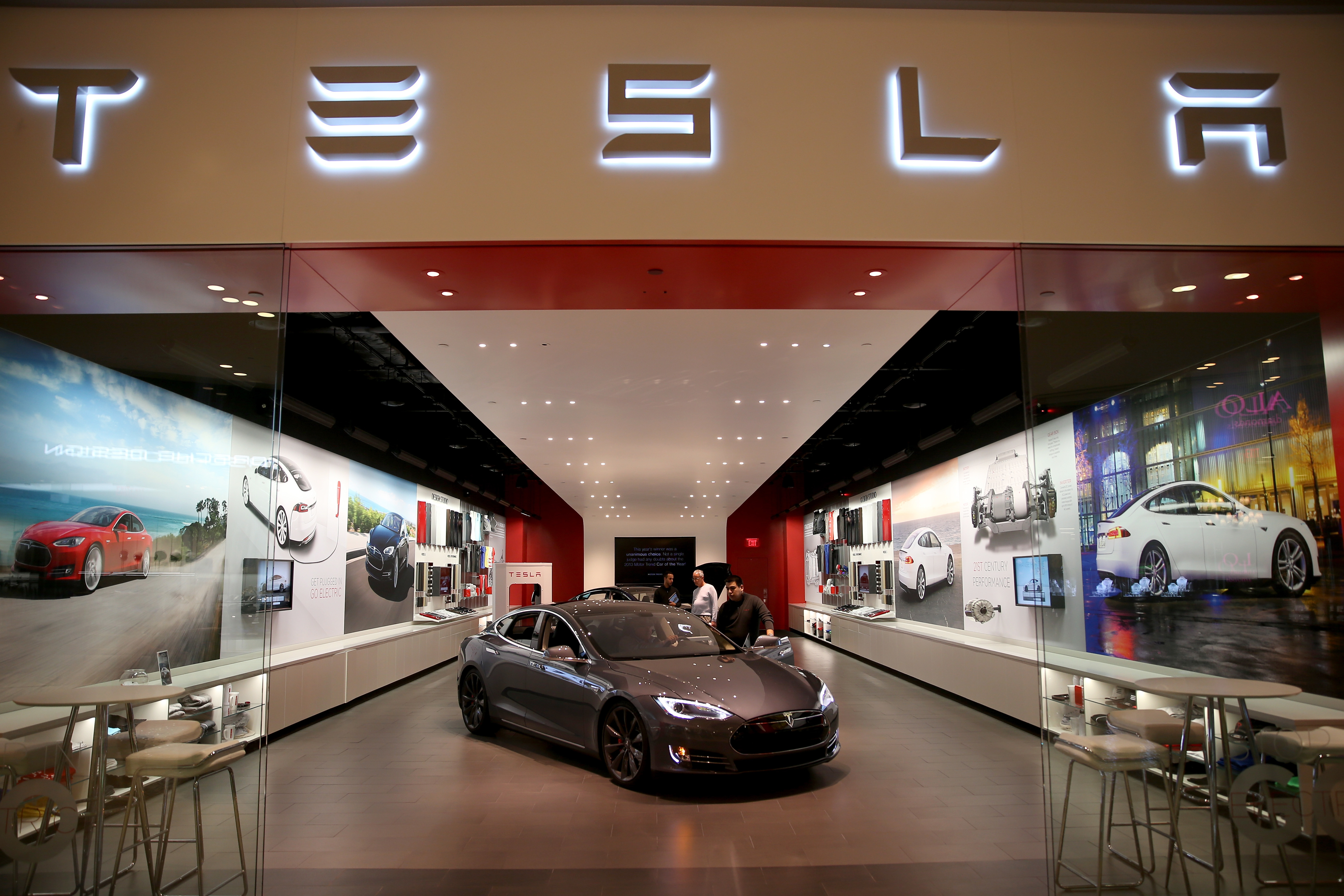 Elon Musk Announces Tesla's New Goals: Trucks, Buses, Full Autonomy ...