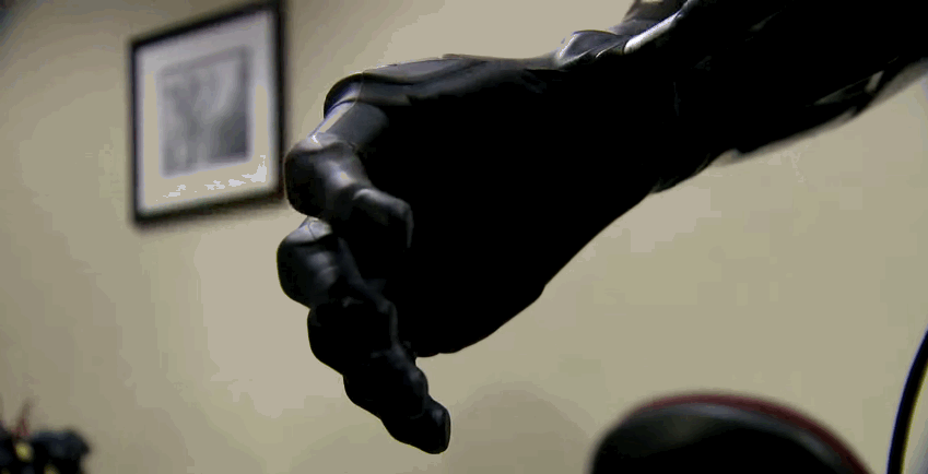 This Veteran Got a Prosthetic Arm That's Controlled by His Mind | Inverse