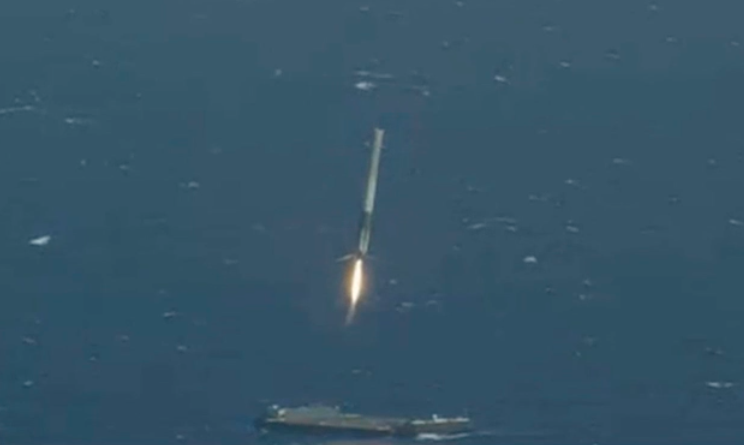 The Fifth Time's a Charm for SpaceX's Falcon 9 Ocean Landing | Inverse