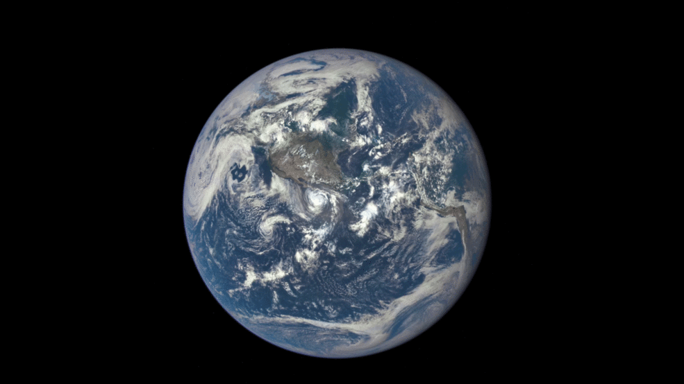 Get Pictures of the Earth Sent to Your Twitter Feed From a Million ...
