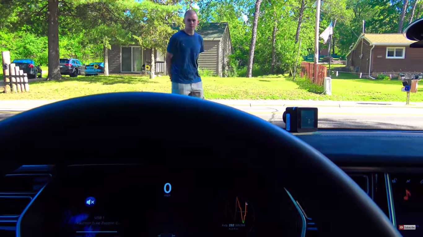 Alexa Can Autonomously Pull a Tesla Out of a Garage | Inverse