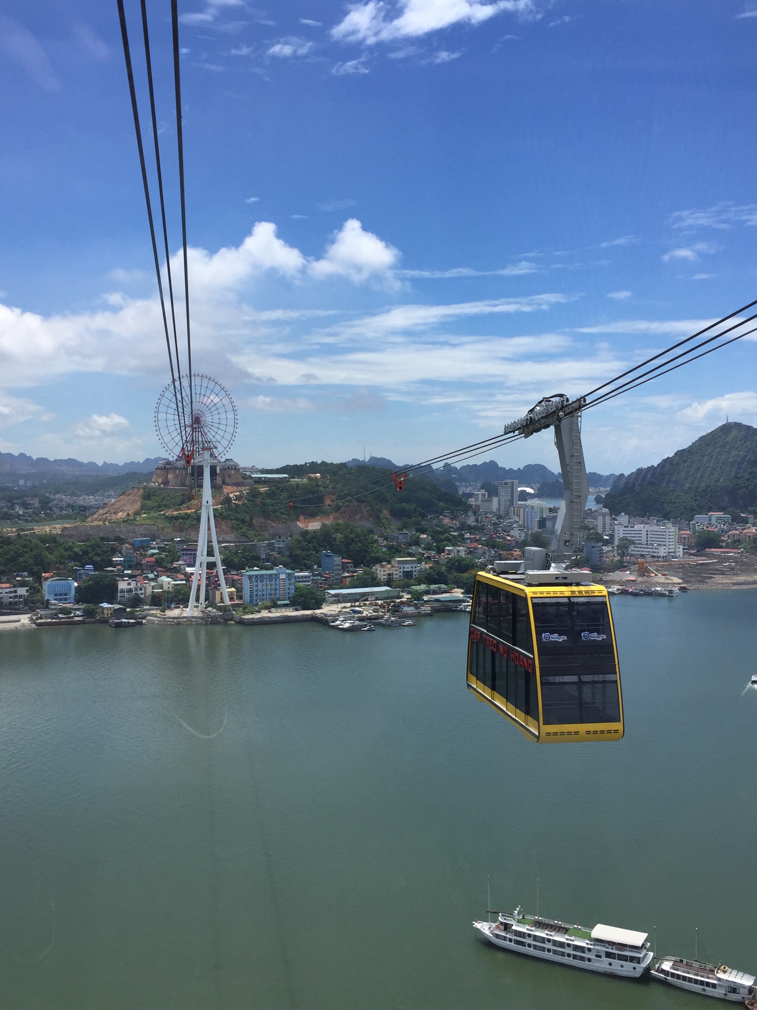 The Biggest Aerial Tramway on Earth is an Engineering Marvel | Inverse