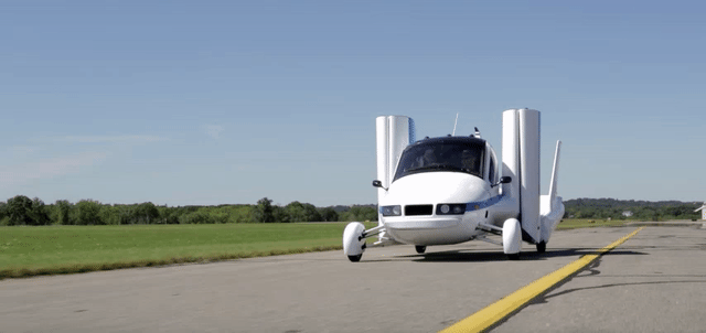 The Terrafugia Transition Might Soon Be the First Legal Flying Car ...